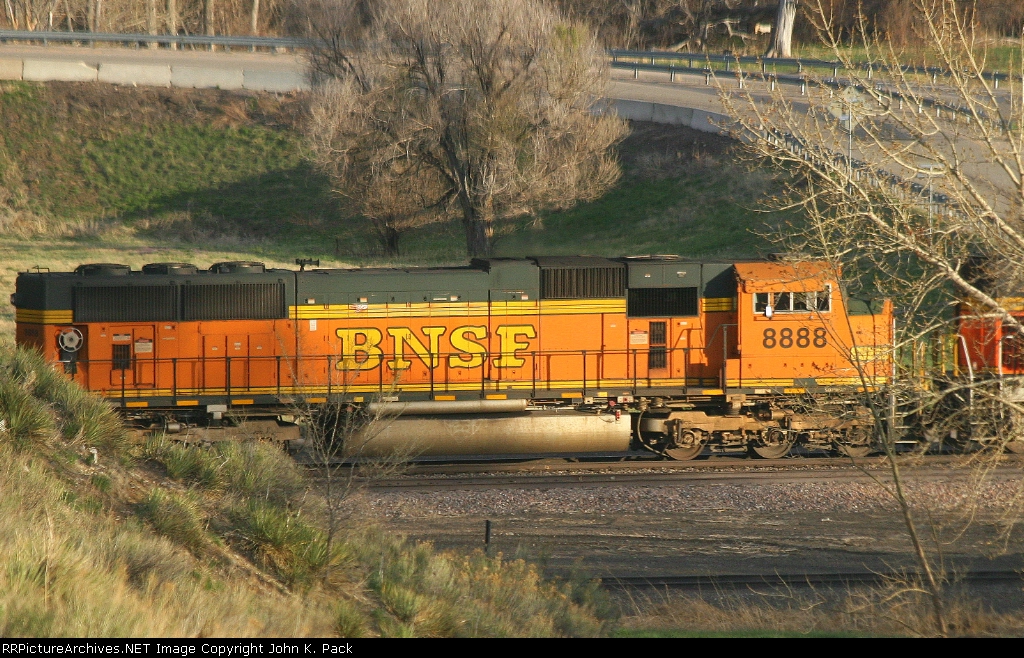 BNSF 8888